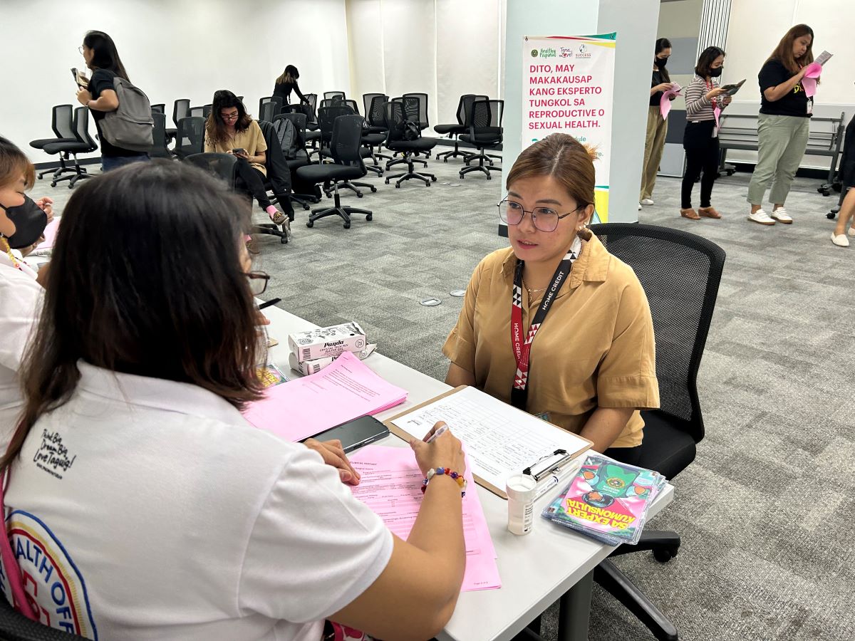 Philippines takes cancer screening into the workplace | Context by TRF