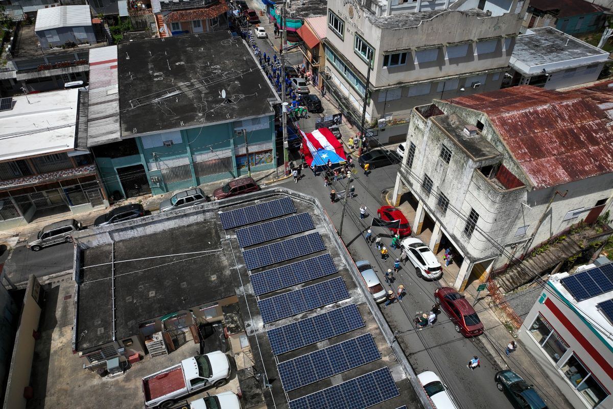 In Puerto Rico, solar power microgrids boost hurricane resilience ...